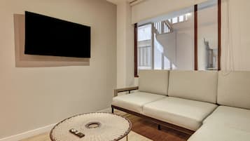 Apartamento (502) | Sala | Smart TV de 45 polegadas com canais digitais