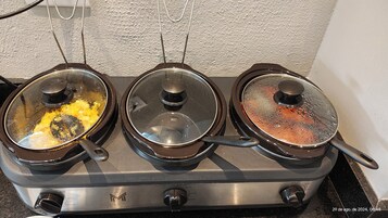 Pequeno-almoço tipo buffet diário incluído 