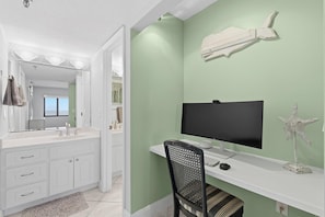 Casa, várias camas (Shorehom by the Sea 63) | Parte interna