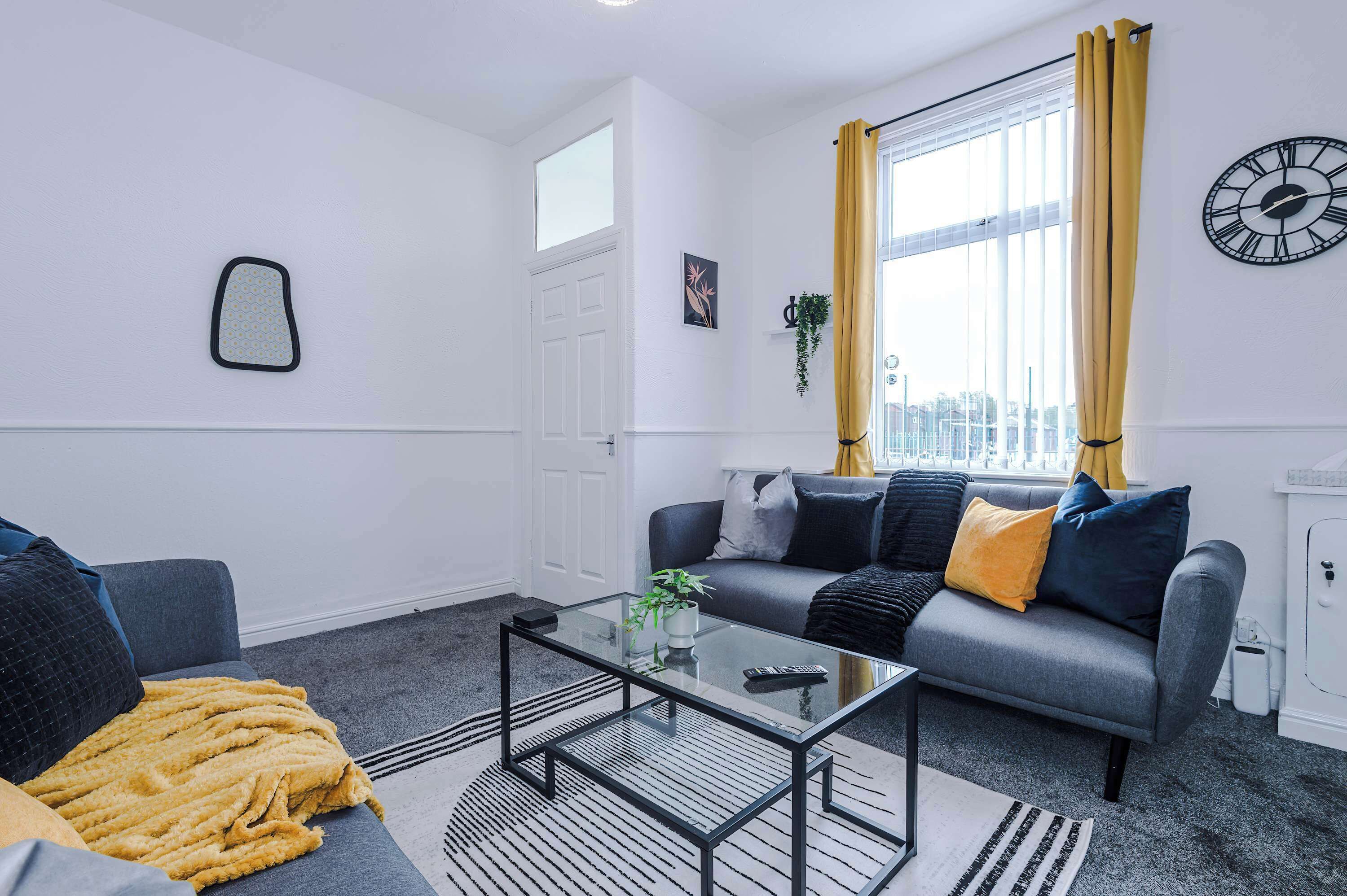 5mins To Co-op Live & Etihad Campus | Free Parking - Stockport