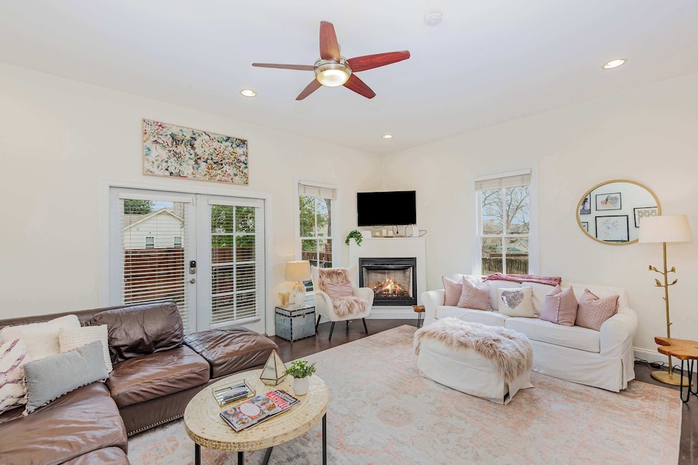 Rhythm & Rest Group Stay with Grill & Cozy Fireplace - Nashville | Vrbo