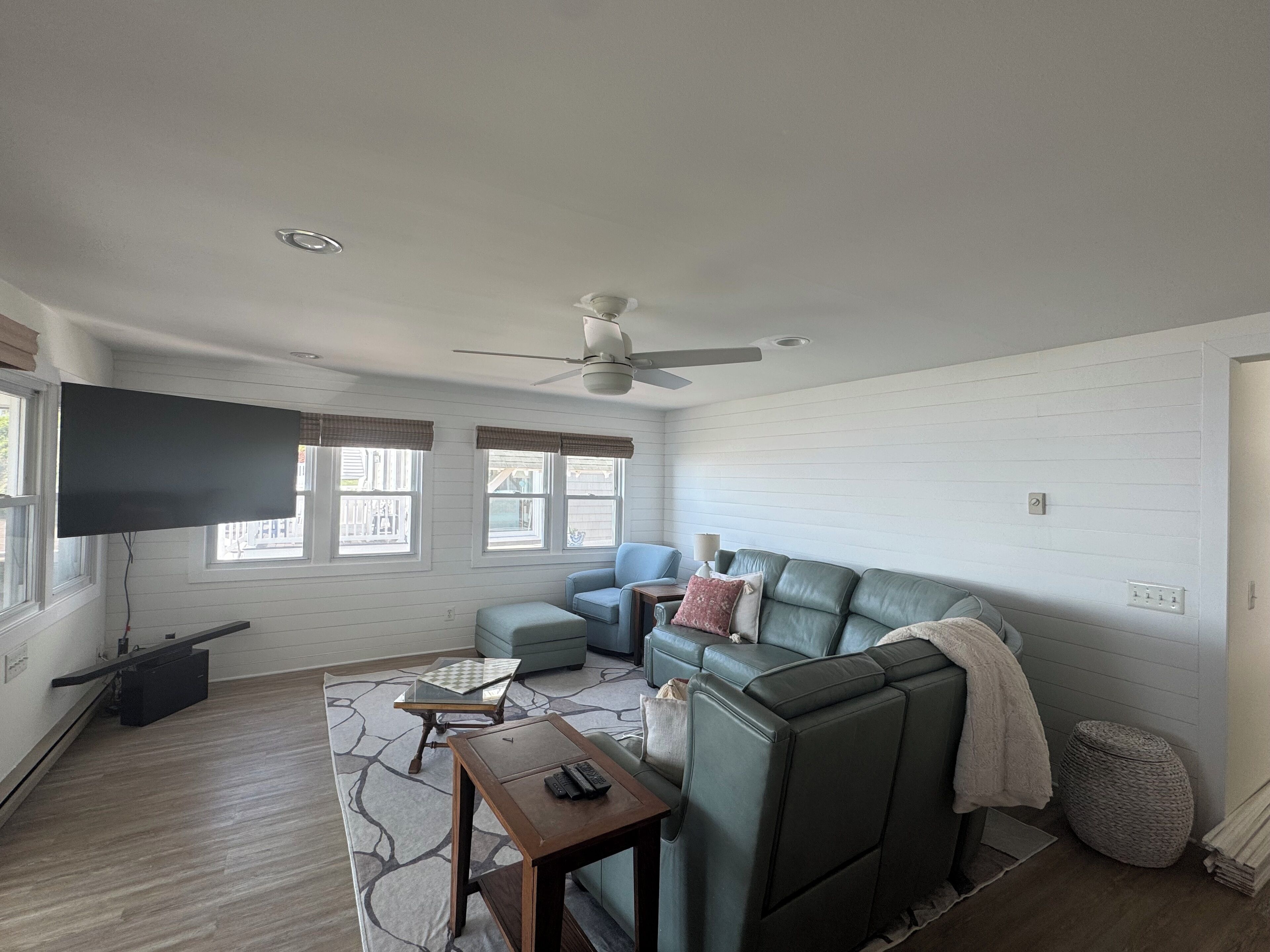 Sailors View! 2 Bed 2 Bath Beachfront Home - North Beach, MD