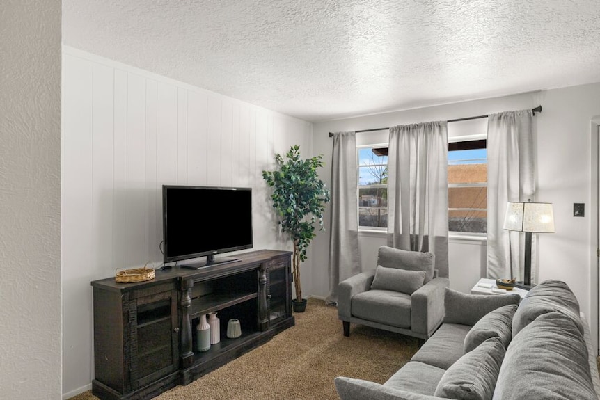 Charming 2 Bedroom Retreat At The End Of The Street Equipped For Any Length Stay - ラスクルーセス, NM