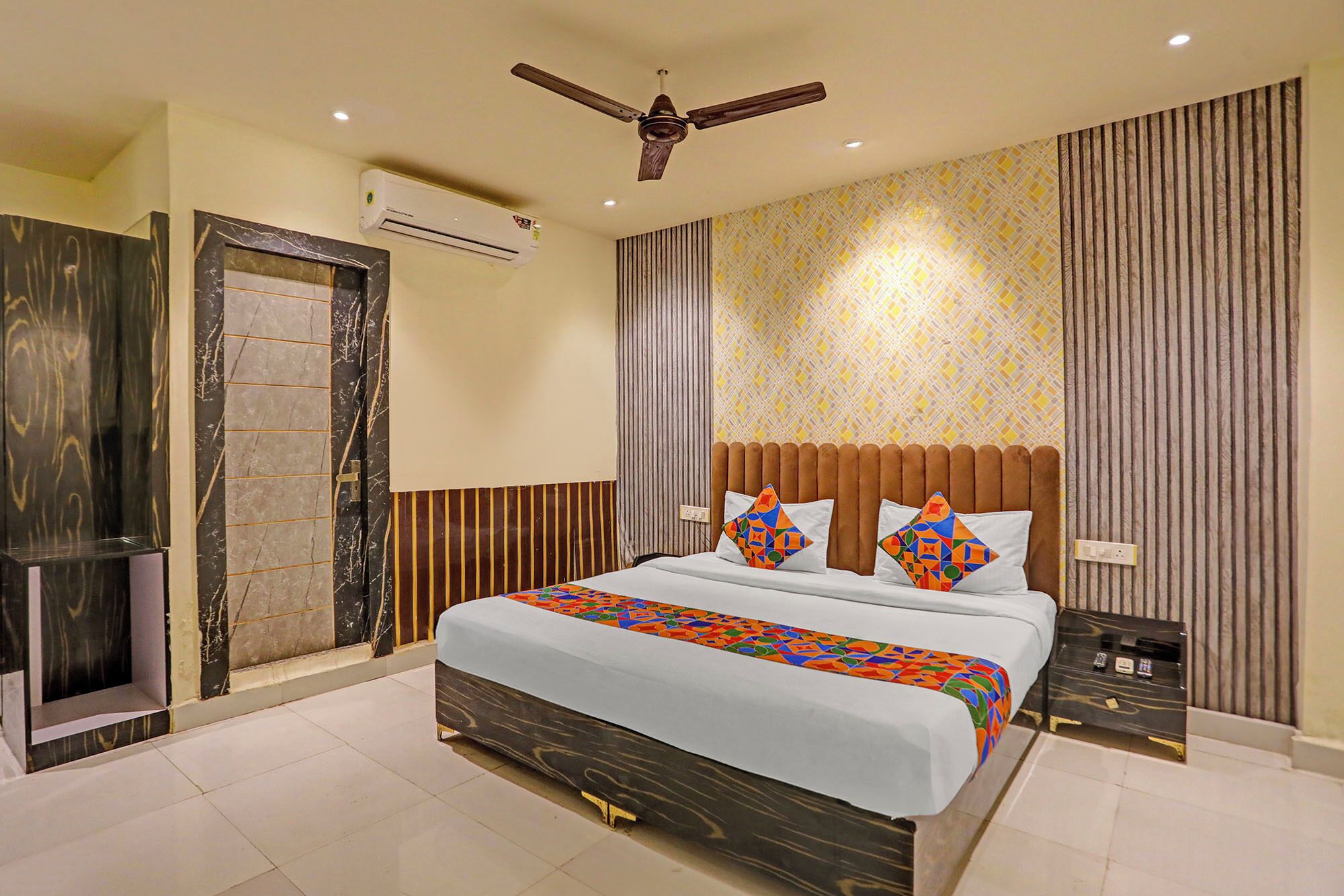 Lençóis de algodão egípcio, roupa de alta qualidade, cofre no quarto 