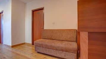 Área de estar no saguão