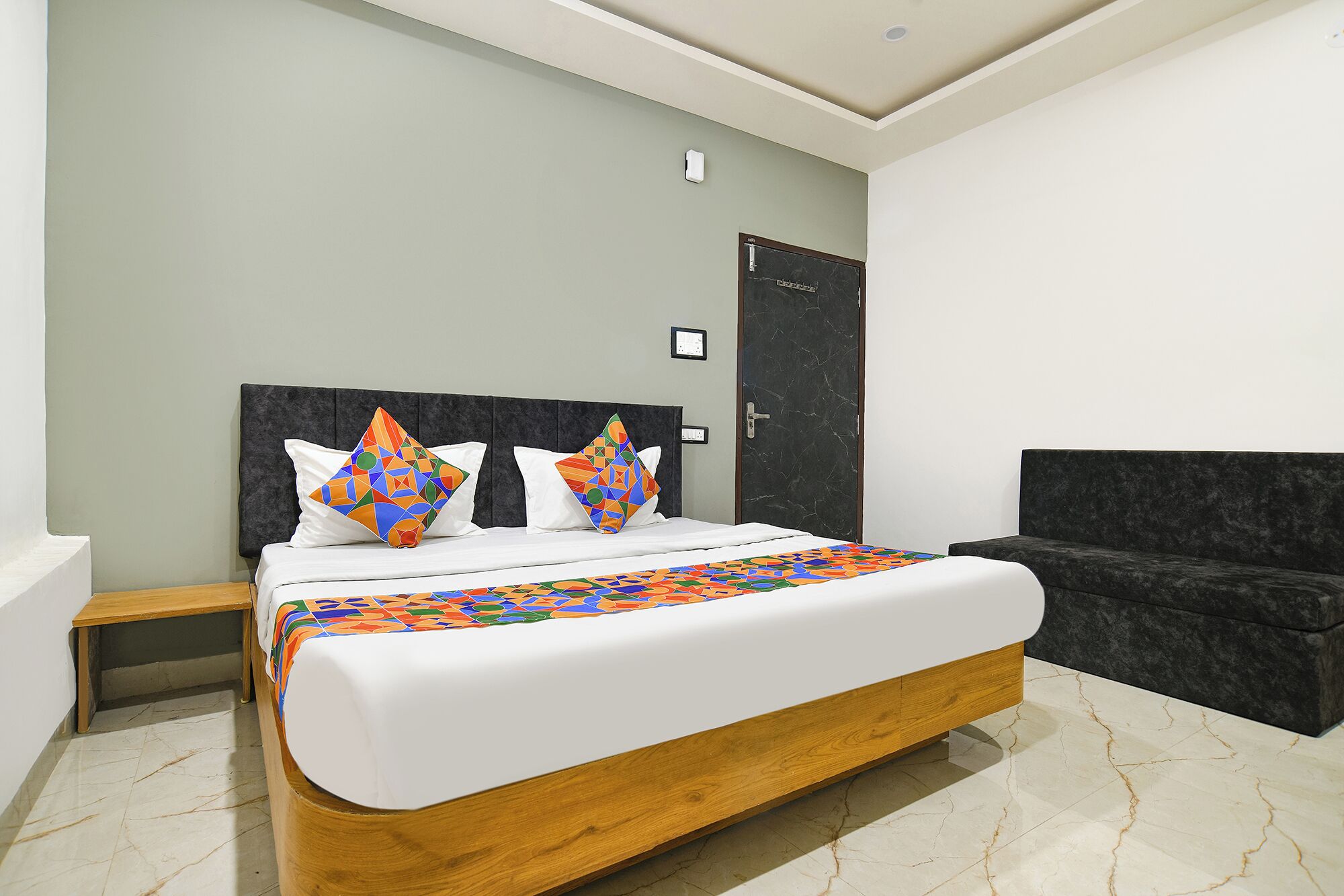 Lençóis de algodão egípcio, roupa de alta qualidade, cofre no quarto 