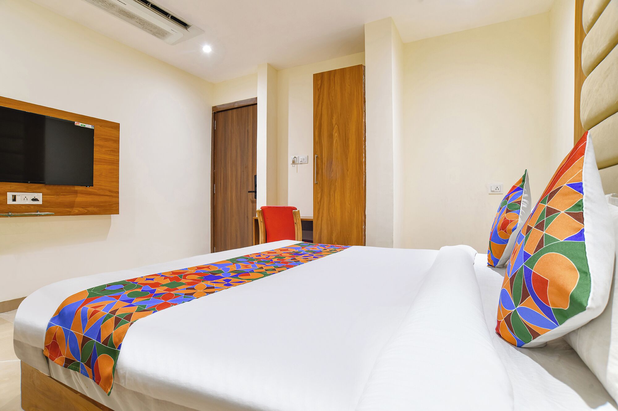 Lençóis de algodão egípcio, roupa de alta qualidade, cofre no quarto 