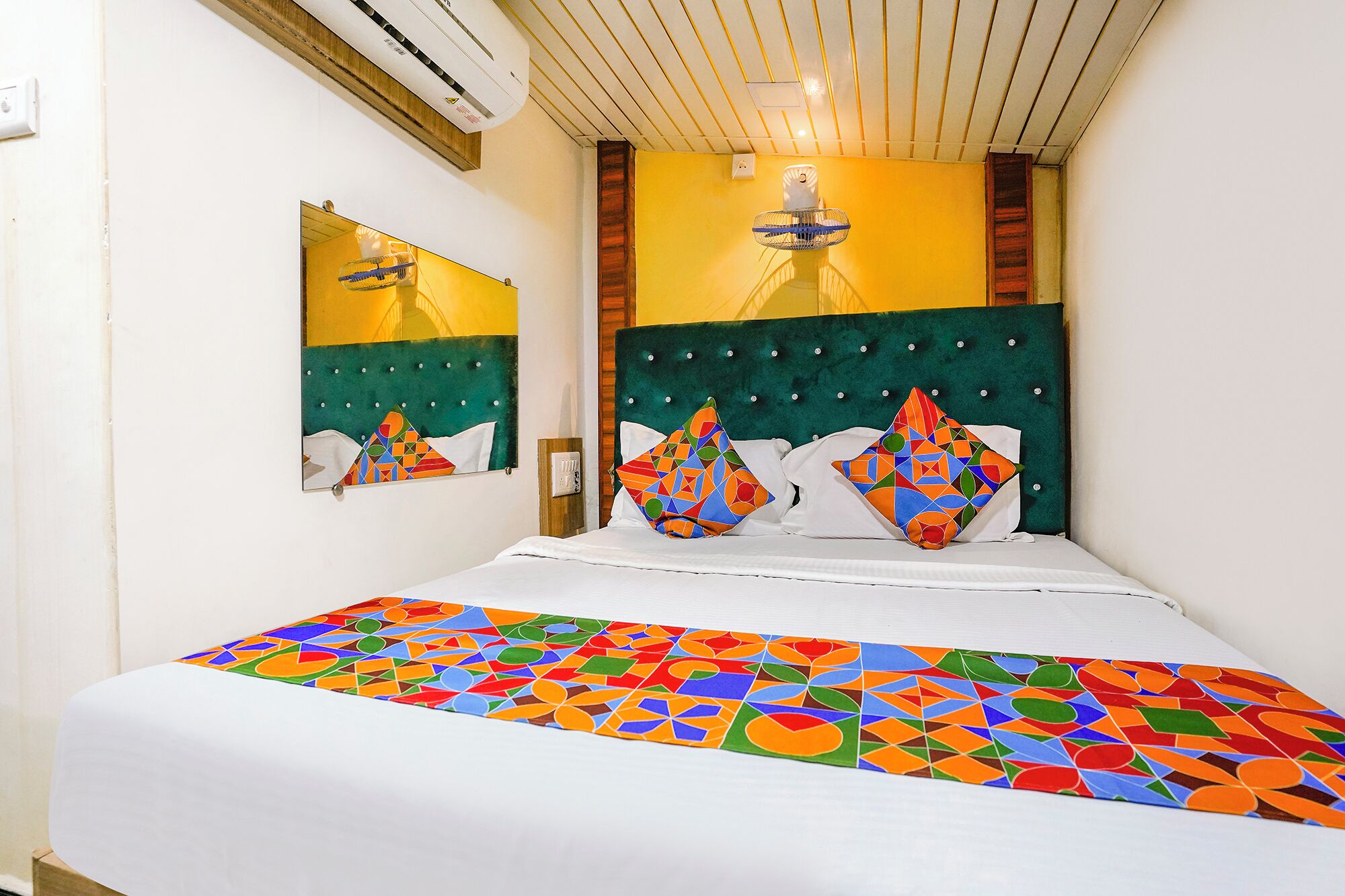 Lençóis de algodão egípcio, roupa de alta qualidade, cofre no quarto 