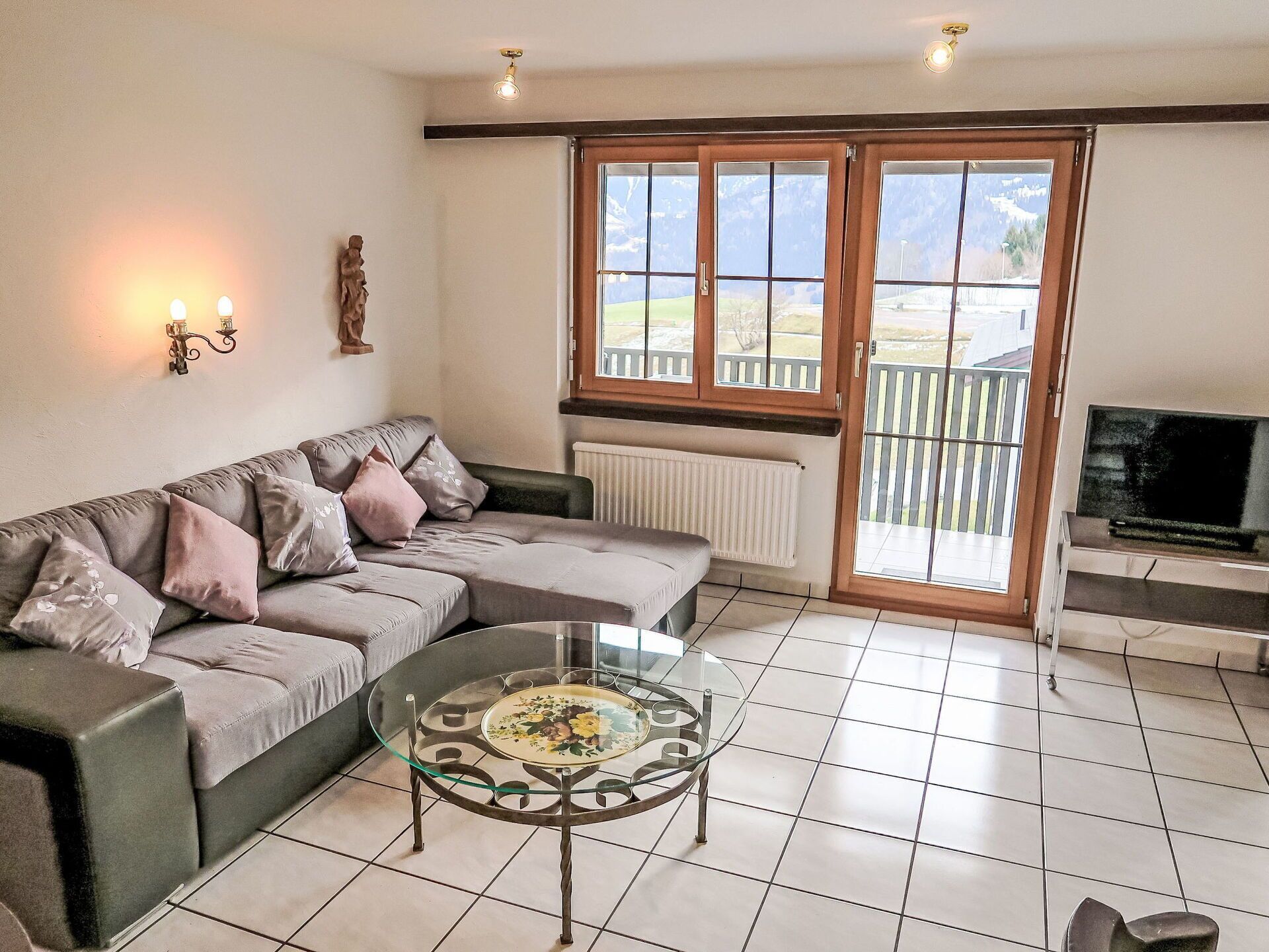 Nice Apartment For 4 People With Pool, Wifi, Tv, Balcony, Pets Allowed And Panoramic View - Elm