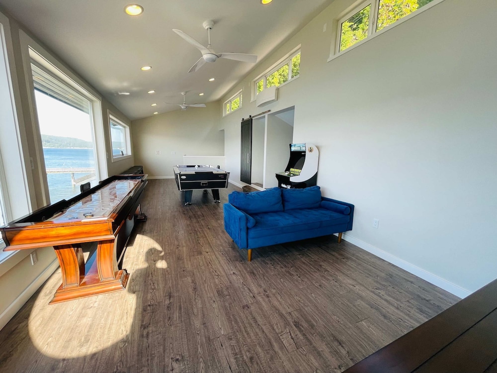 Hood Canal Waterfront - Dock Hot Tub Bbq Games - Shelton, WA