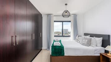 Casa | 1 quarto, secretária