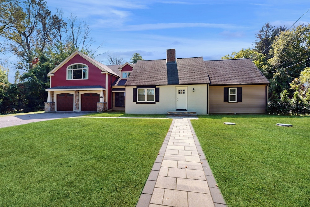 3br House W/ A/c & Patio, Near Stadium & Shops - Foxborough, MA
