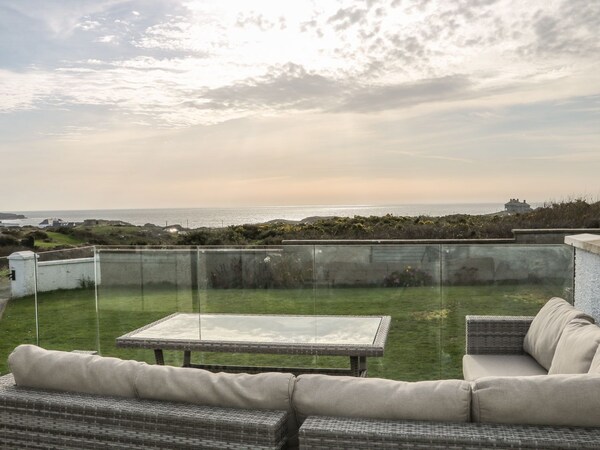 Dunholme - Trearddur Bay