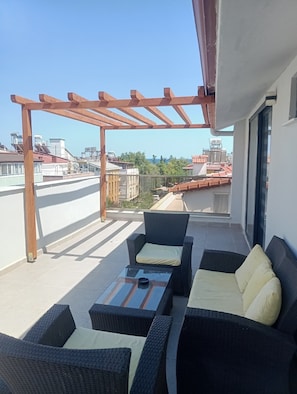 Loft superluxo, sacada, vista para o mar | Terraço/pátio