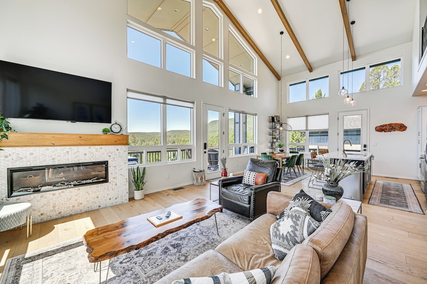 Luxury Home With Mountain Views + Hot Tub - Pine, AZ