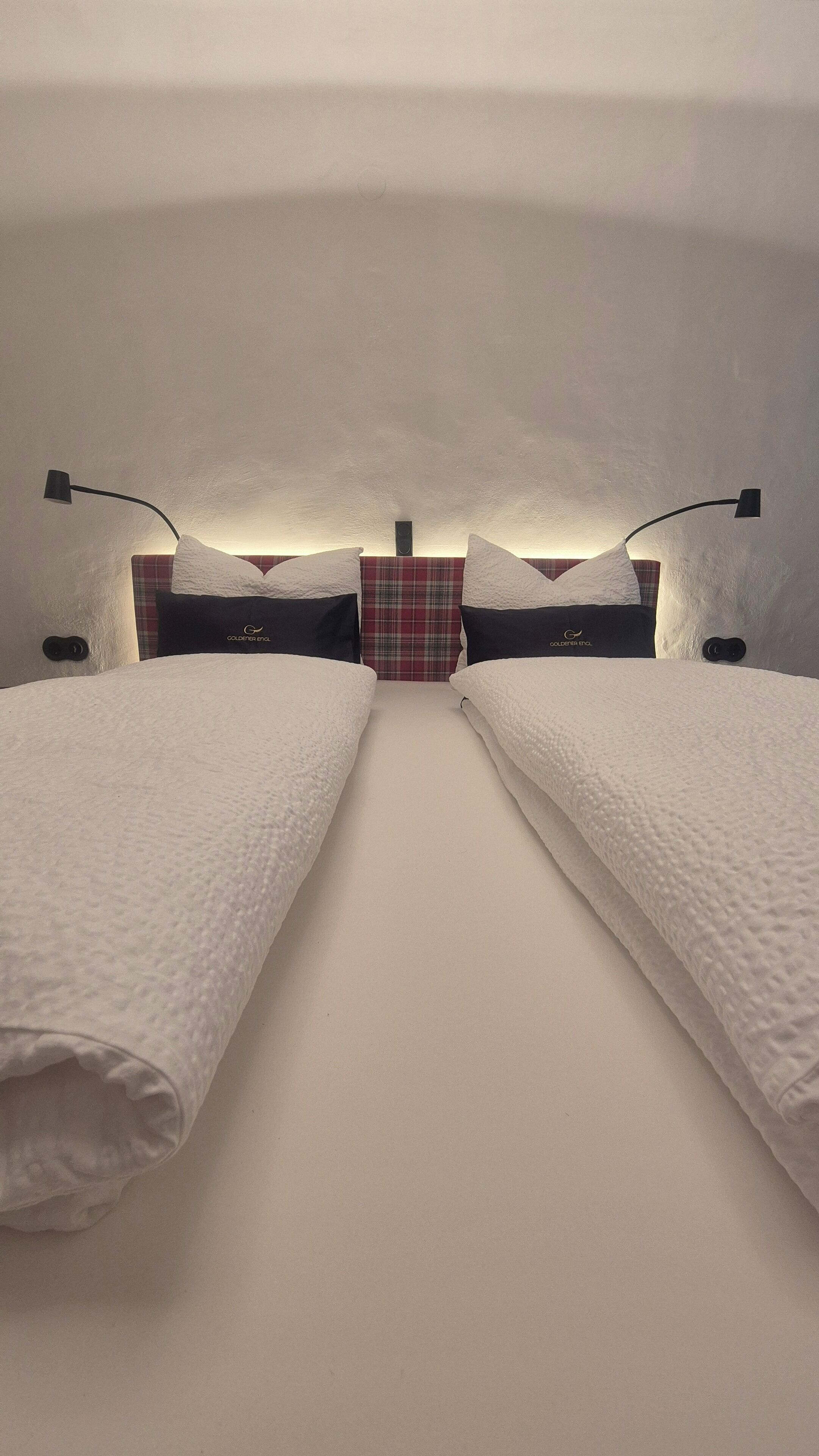 Quarto Duplo ou Twin | Cofre no quarto, secretária, cortinas/cortinados opacos, Wi-fi grátis 