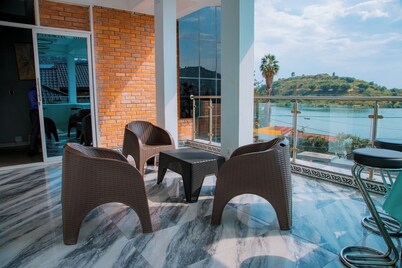Kivu hilltop Beach Hotel & Apartment