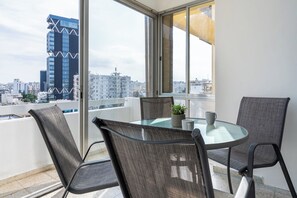 Apartamento, 1 cama de casal, cozinha, Vista para a cidade | Vista da varanda