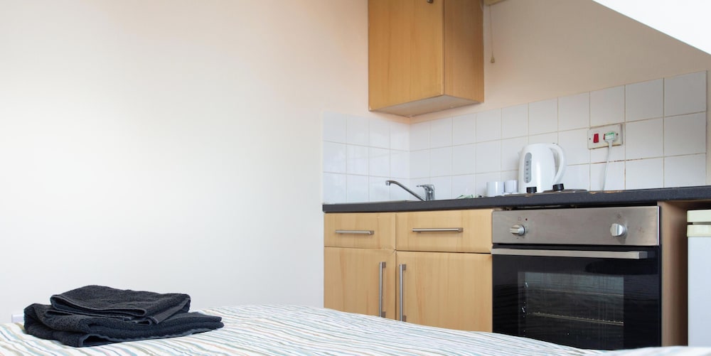 Pebbles Guest House - Flat 6 - Southampton