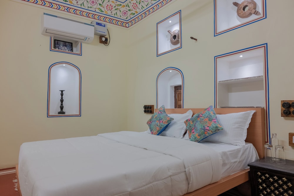 Jeevan Haveli Heritage Hotel And Museum - Nawalgarh