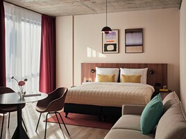 Estúdio Deluxe | Roupa de alta qualidade, cofre no quarto, cortinas/cortinados opacos 