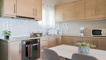 Apartamento | 3 quartos, secretária