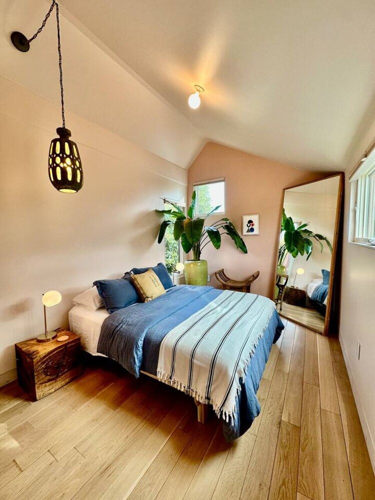Award winning treehouse retreat in East Austin - Austin | Vrbo