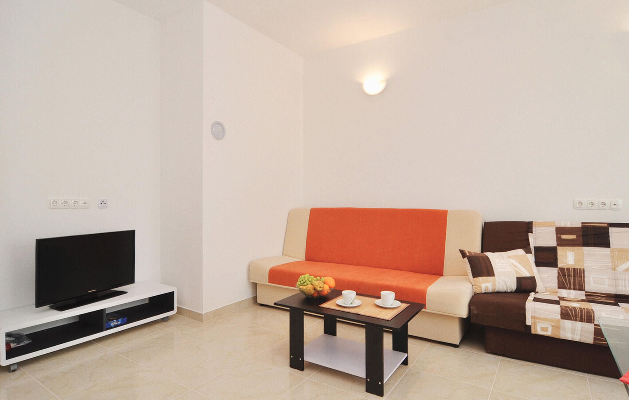 Amazing Apartment In Nin With Swimming Pool - Privlaka