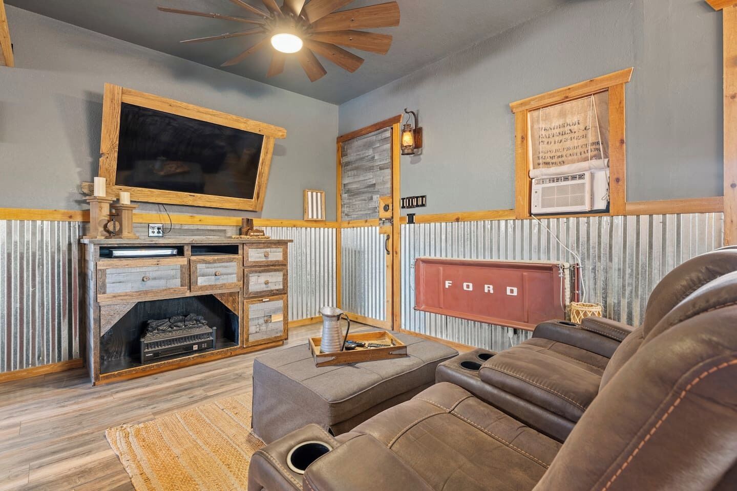 Unplug, Unwind, And Reconnect At Glowing Embers! - Fredericksburg, TX