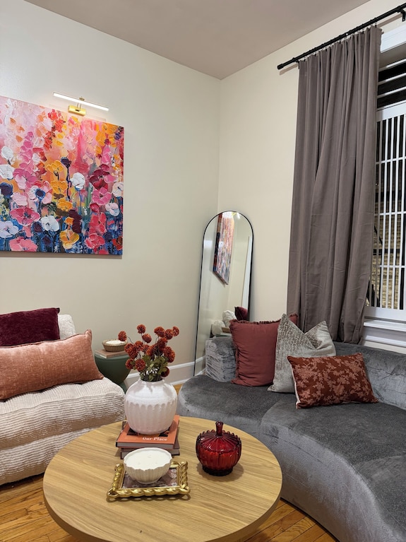 Chic 1br Apt In The Heart Of Harlem Near Everything. Comfy And Convenient!! - Bronx, NY
