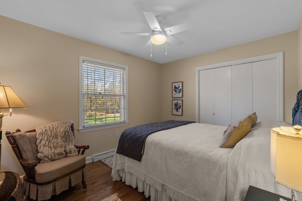 3-bedroom Furnished One-level home in beautiful Travelers Rest-Mountain ...