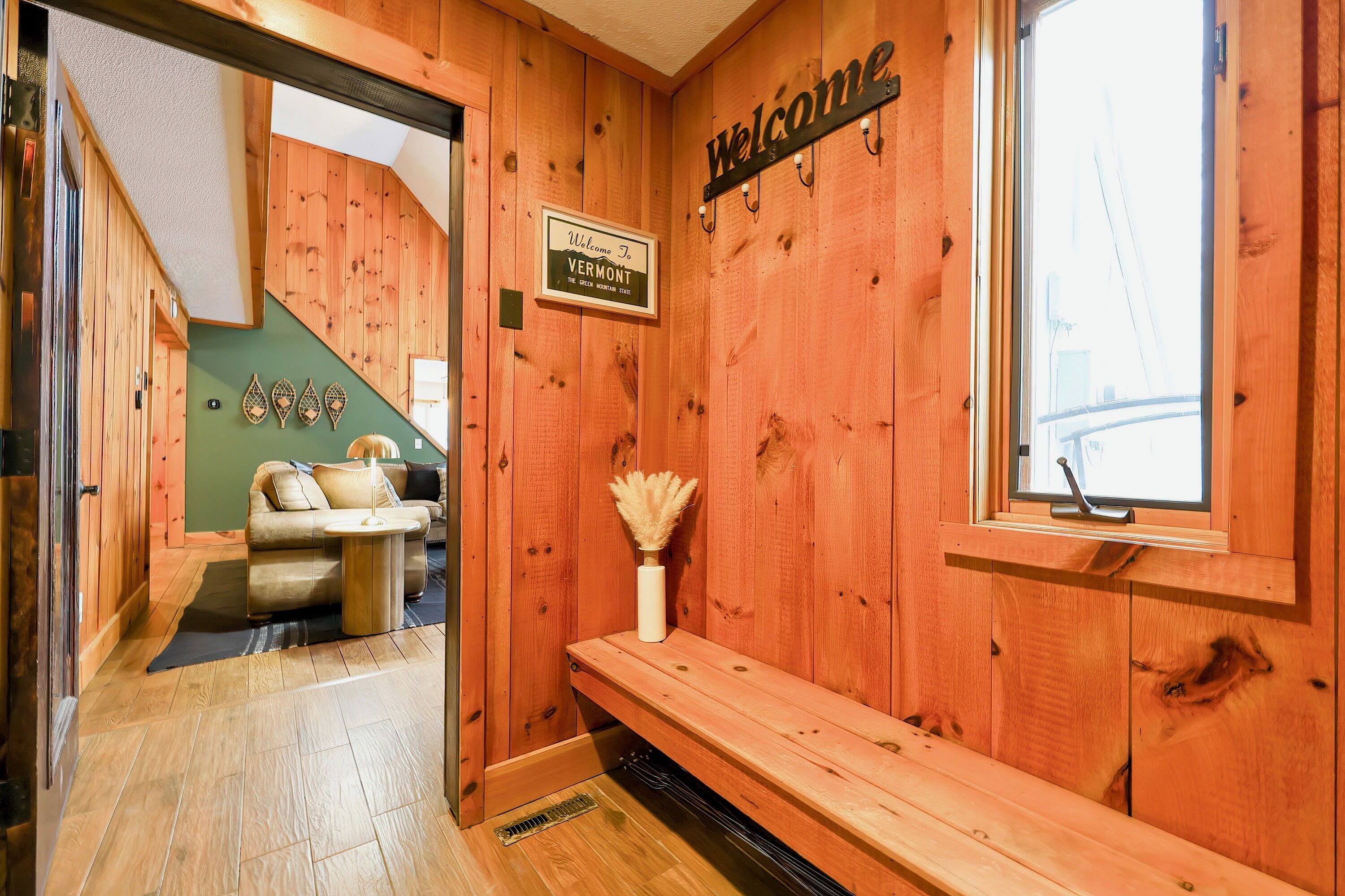 Reduced Rates--12 Mins To Mt Snow W/ Barrel Sauna, Hot Tub, Game Room, Fire Pit! - Wilmington, VT