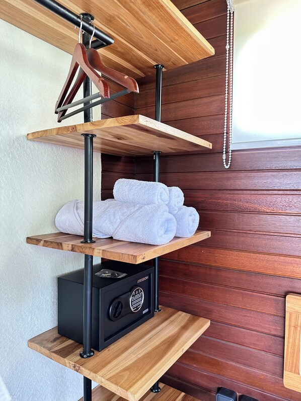 Villa Comfort, vista para a piscina | Seguro