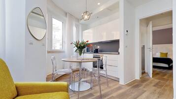 Apartamento Deluxe, Vista para a cidade (Flavia 2) | Interior