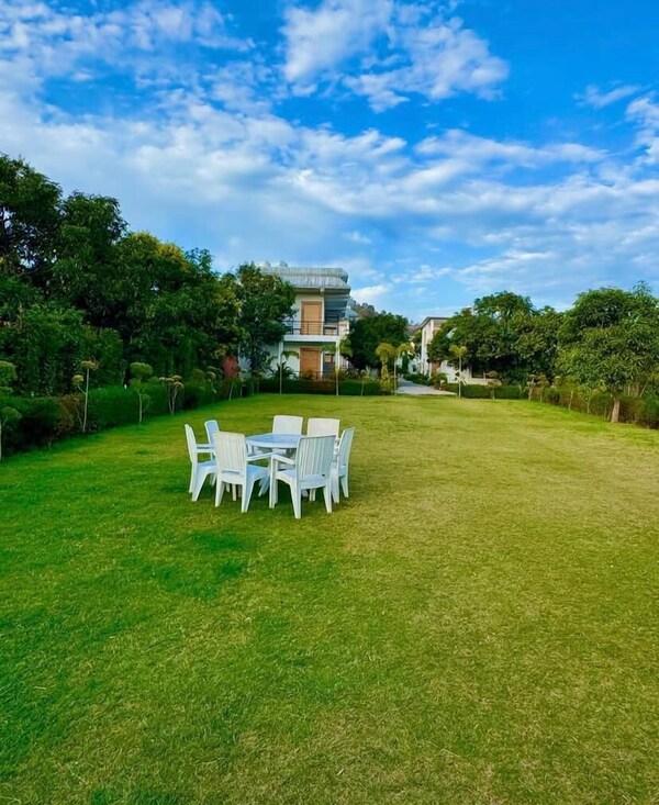 Karmacasa Resort By Buransh Group - Ramnagar