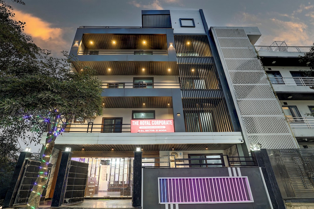 The Royal Corporate Near Sec 52 Matro - Noida