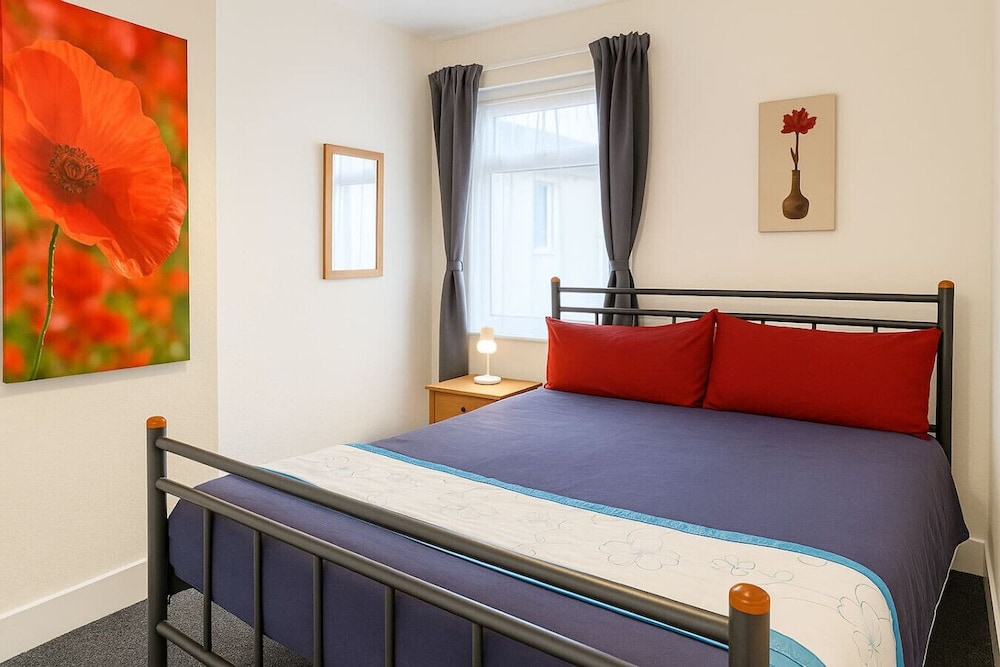 1 Bed Service Accommodation- contractor ready - Southend-on-Sea | Vrbo