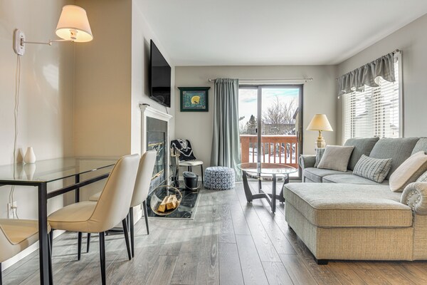 Walk To Mt Snow Ski Shuttle! Condo W/ Resort Perks - Vermont