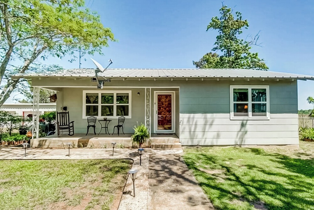 Spacious House In Charming Smithville - Dogs Ok! - Carousel, Giddings