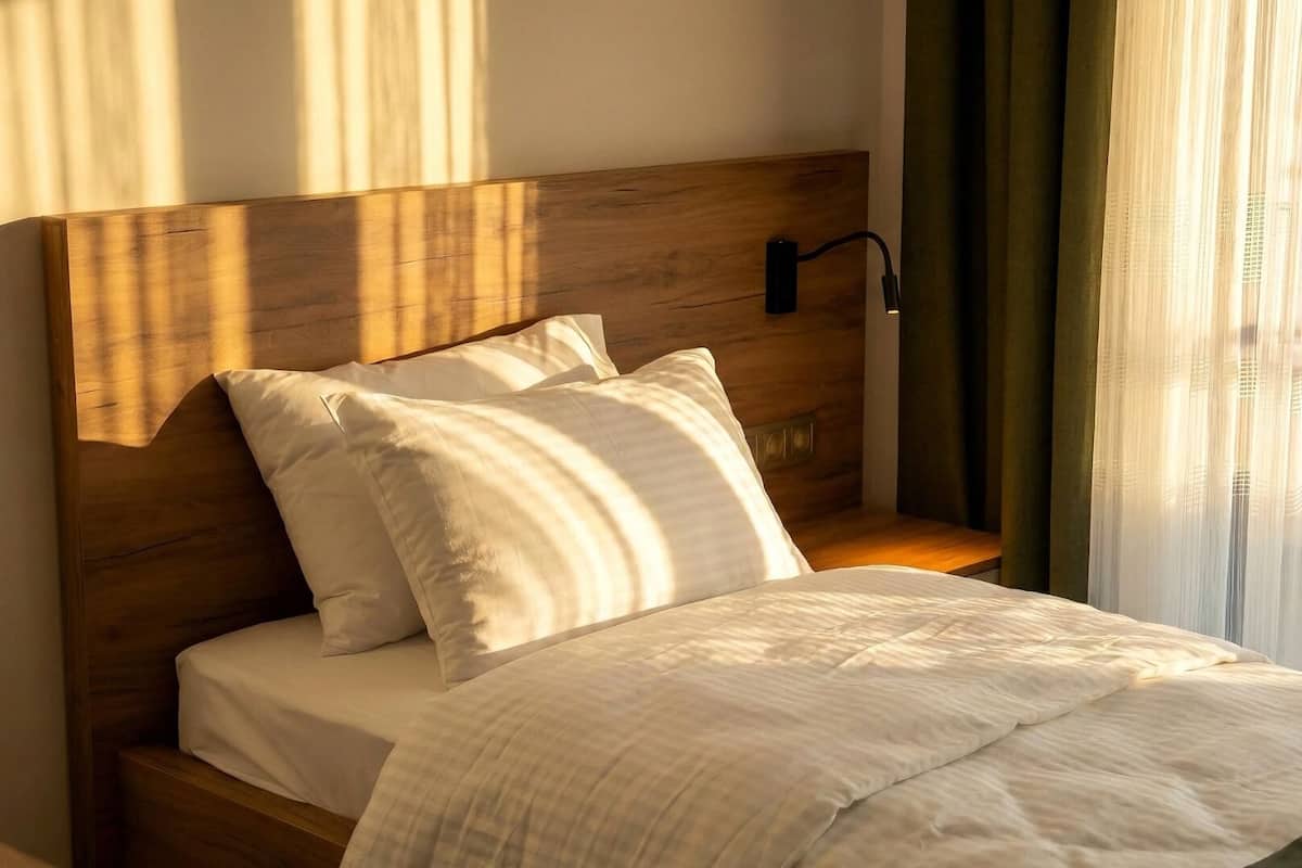 Roupa de alta qualidade, minibar, Wi-fi grátis