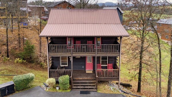 Game Room, Arcade, Theater, Hot Tub Near Pigeon Forge Skycrest By Avantstay - Pigeon Forge, TN