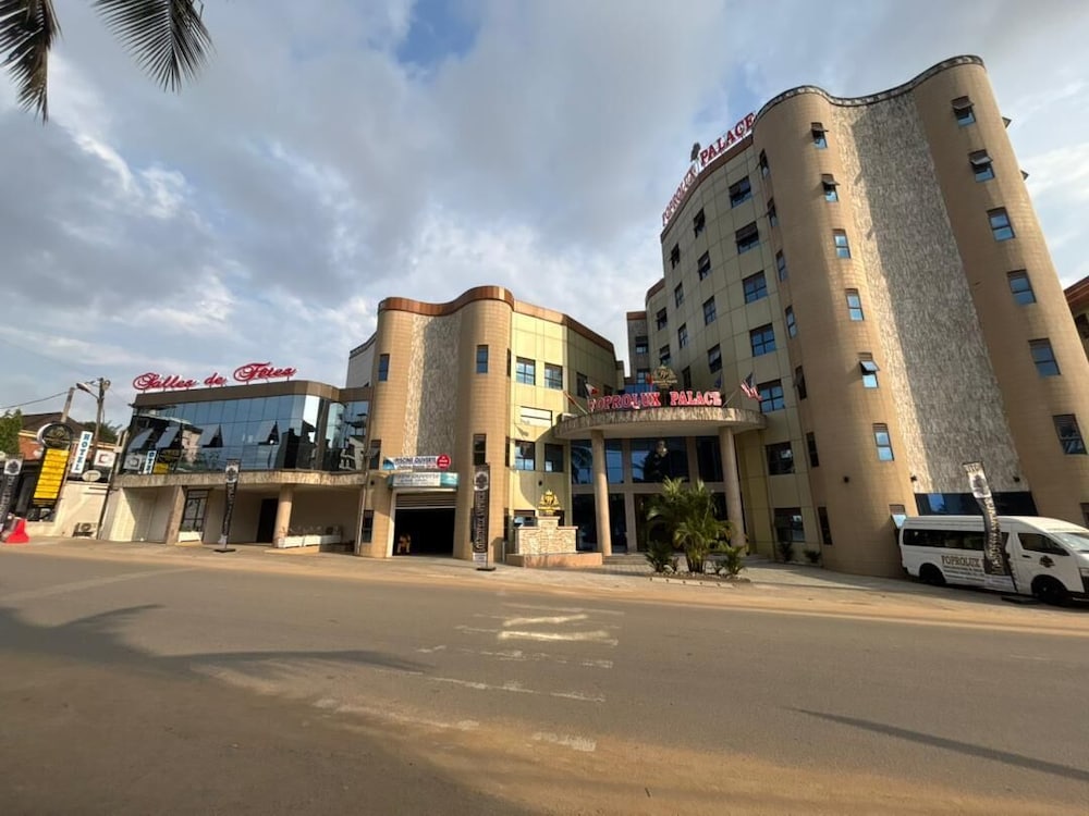 Foprolux Palace - Douala