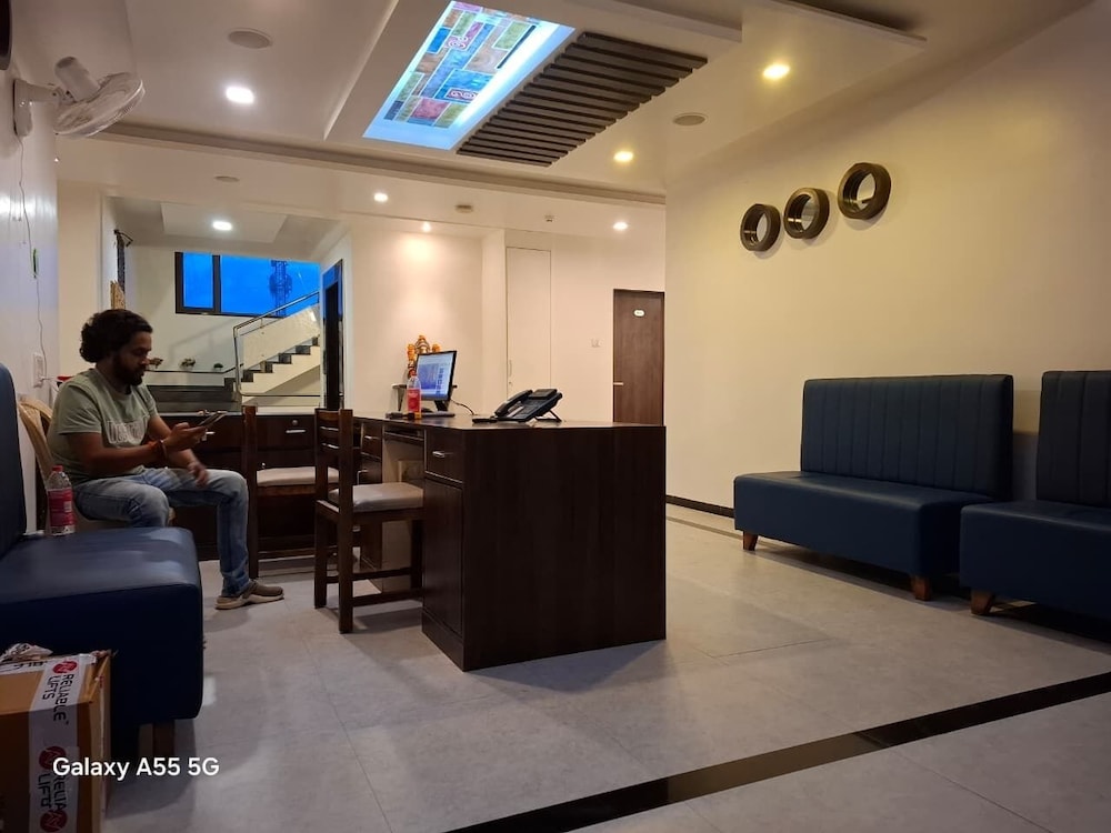 Hotel Pride Executive - Satara