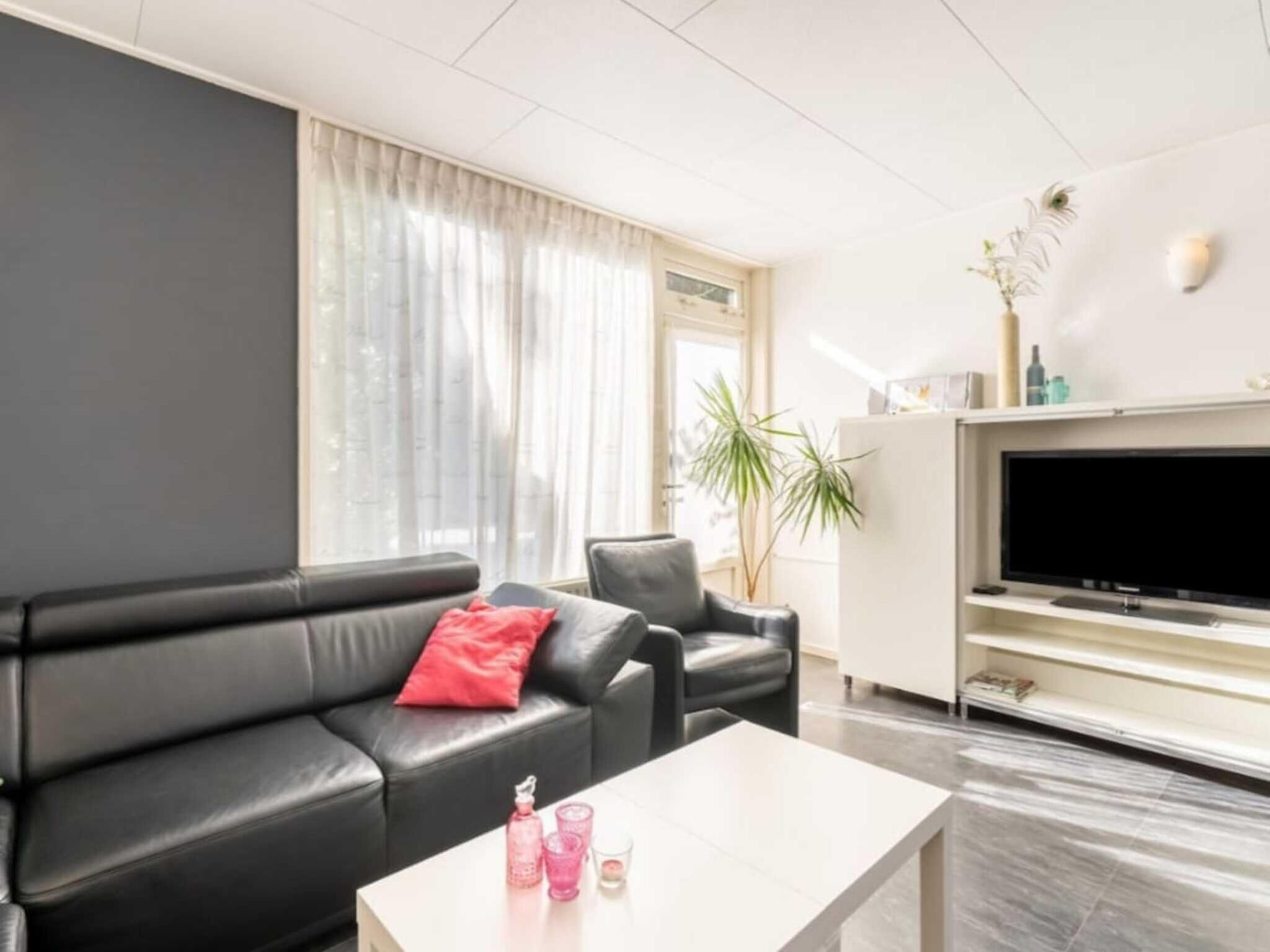 Smaakvol Vakantiehuis Op Park Met Faciliteiten - Zeeland