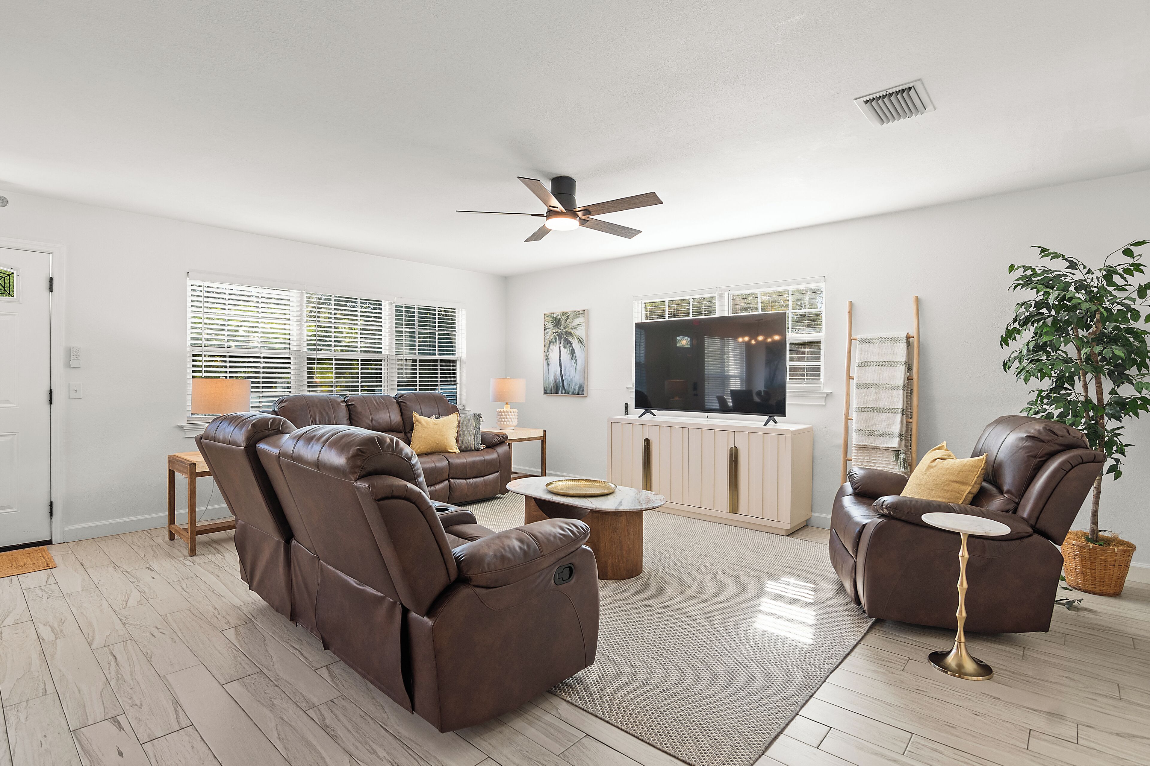 3-bedroom 2 Full Baths Mnts To  The Beach - Vero Beach, FL