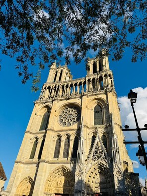 T3 COSY & CHIC MODERN CENTER NEAR MANTES LA JOLIE TRAIN STATION Reviews ...