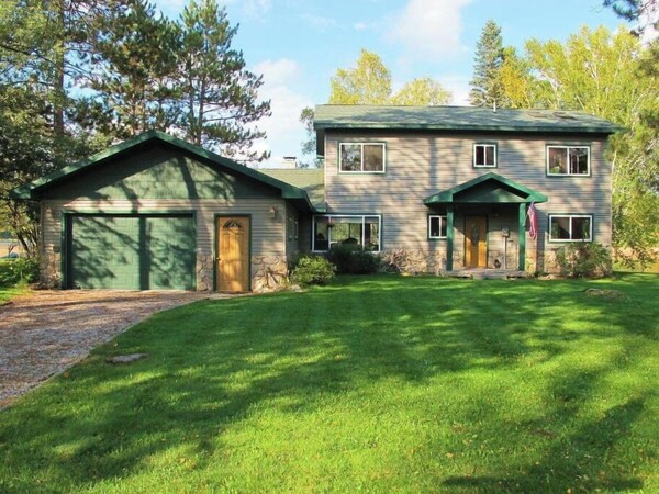 Lakefront Home W & Dock & Kayaks - Black Lake, Fairview