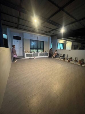 Quarto, 2 quartos, acessível, para fumantes | Parte interna