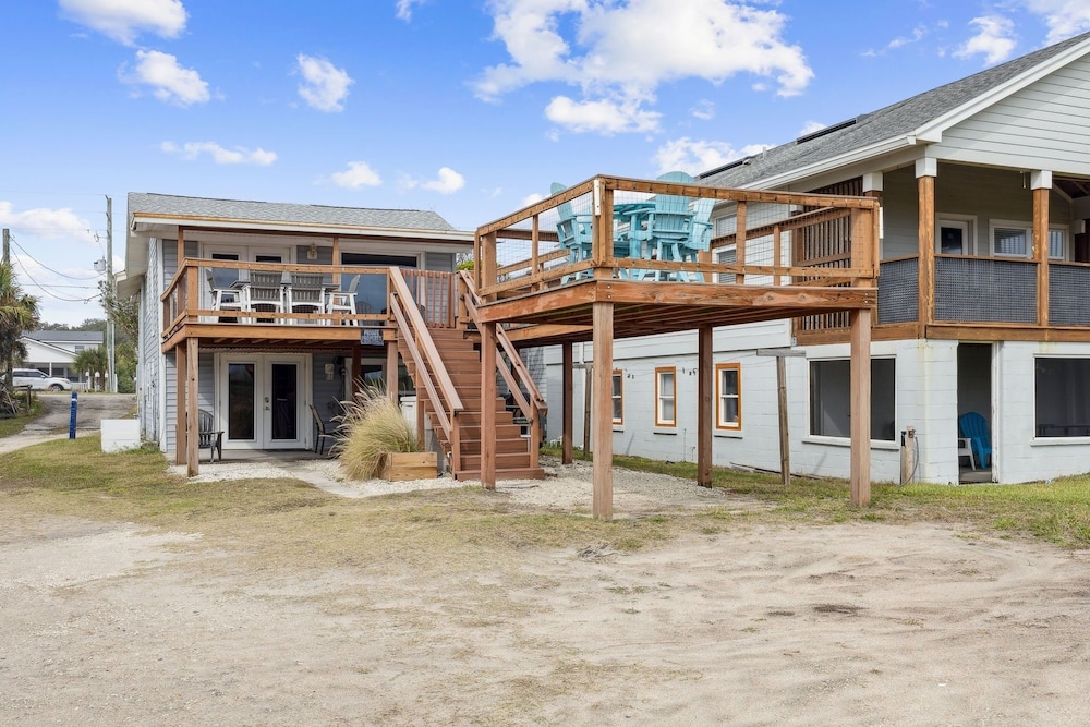 124 S Fletcher - Upstairs 2 Bedroom Duplex - Fernandina Beach, FL