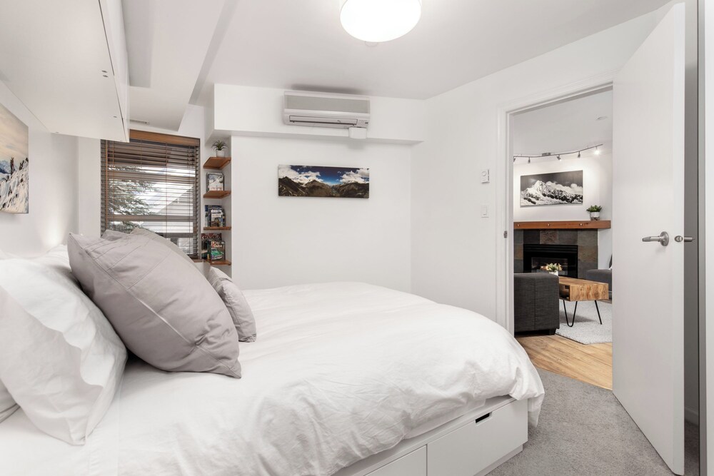 The Storm Shack - Central, Bright Village 1.5 Bdrm - Whistler | Vrbo